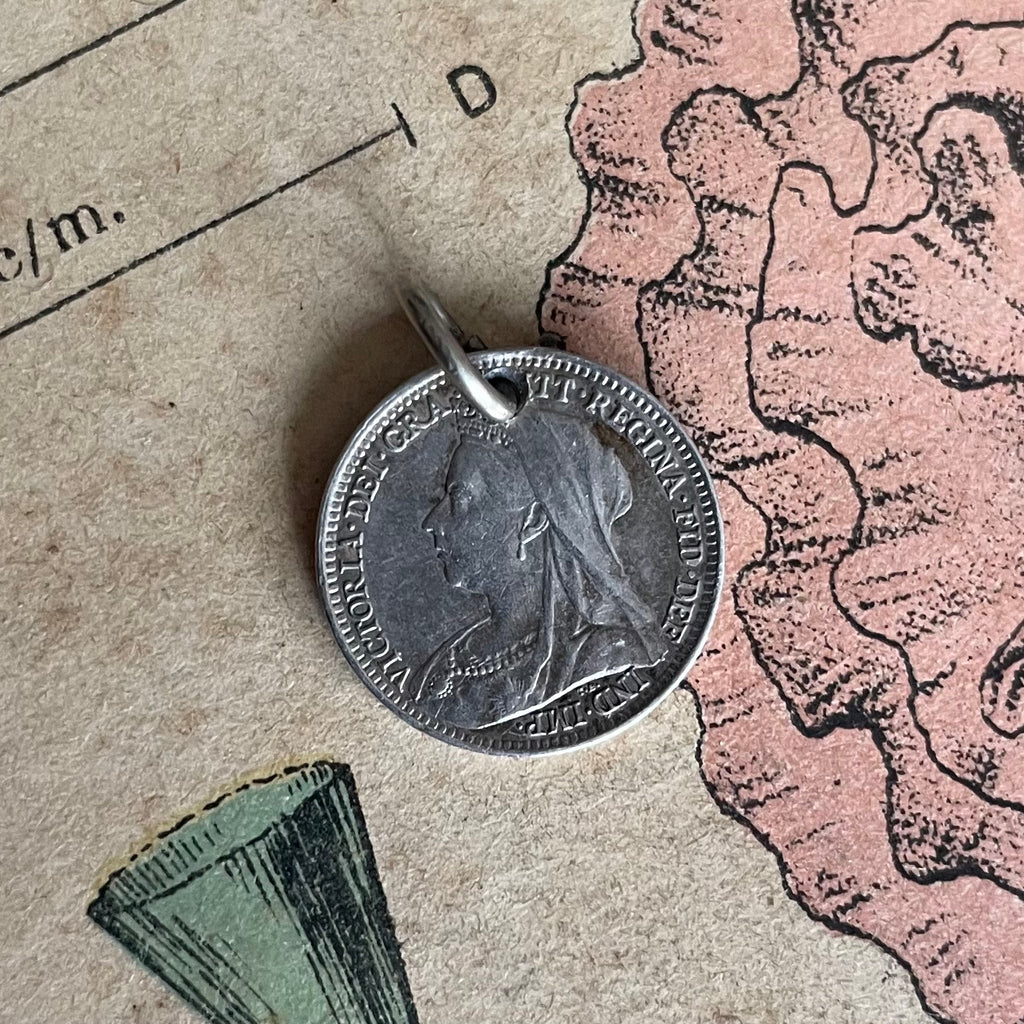 Victorian Grandma Love Token – No.4 Vintage