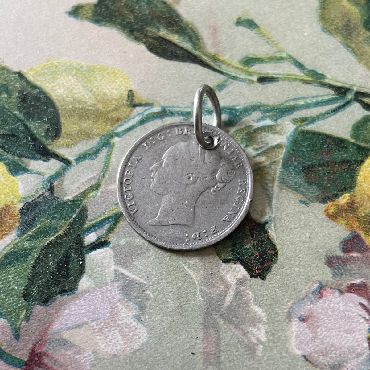 Victorian Frank Love Token Charm – No.4 Vintage