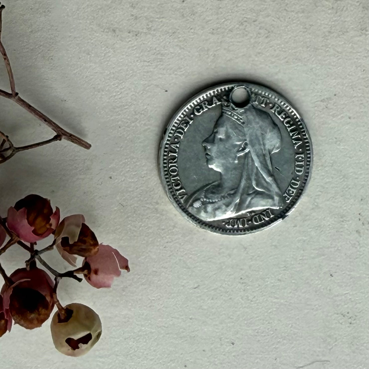 Victorian Charley Love Token Charm – No.4 Vintage