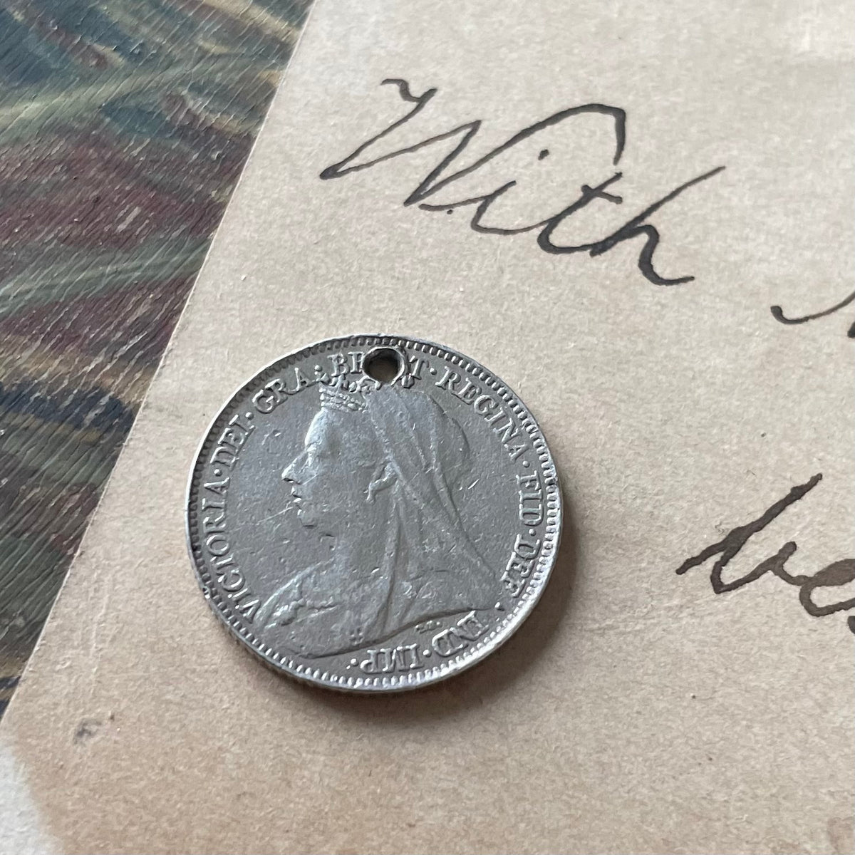 Victorian Kate Love Token Charm – No.4 Vintage