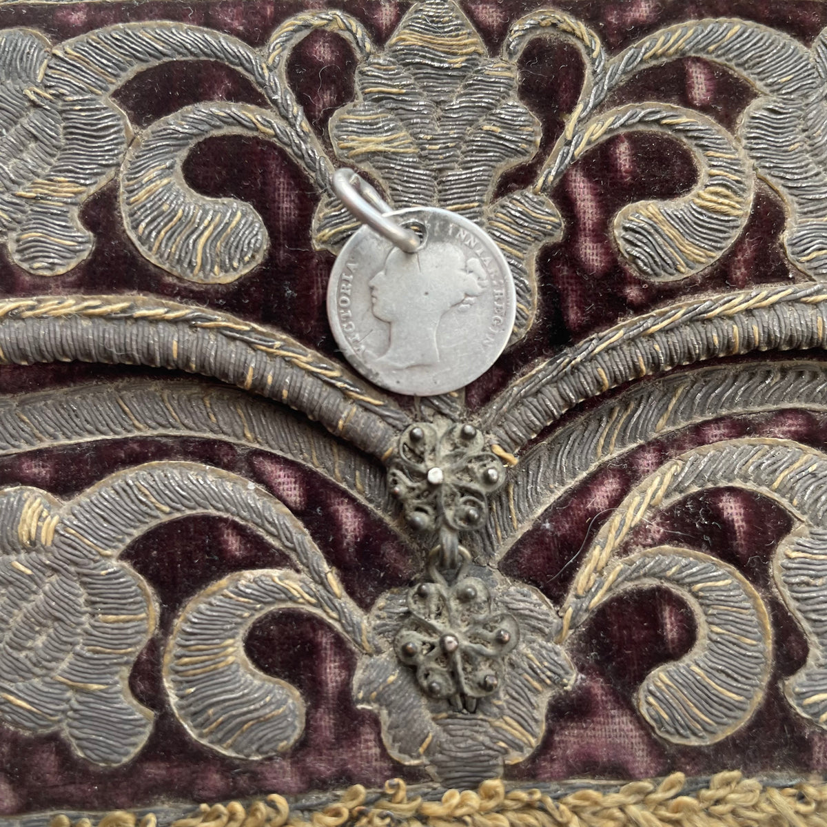 Mum Love Token Charm – No.4 Vintage