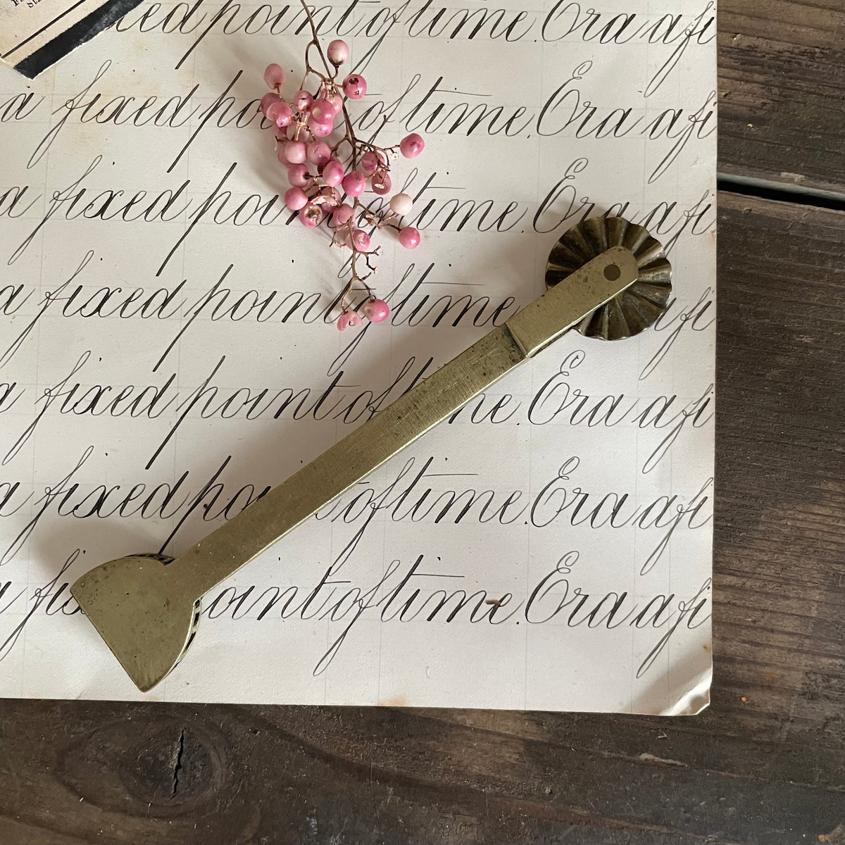 Antique Brass Wheel Pastry Cutter and Pincher – No.4 Vintage