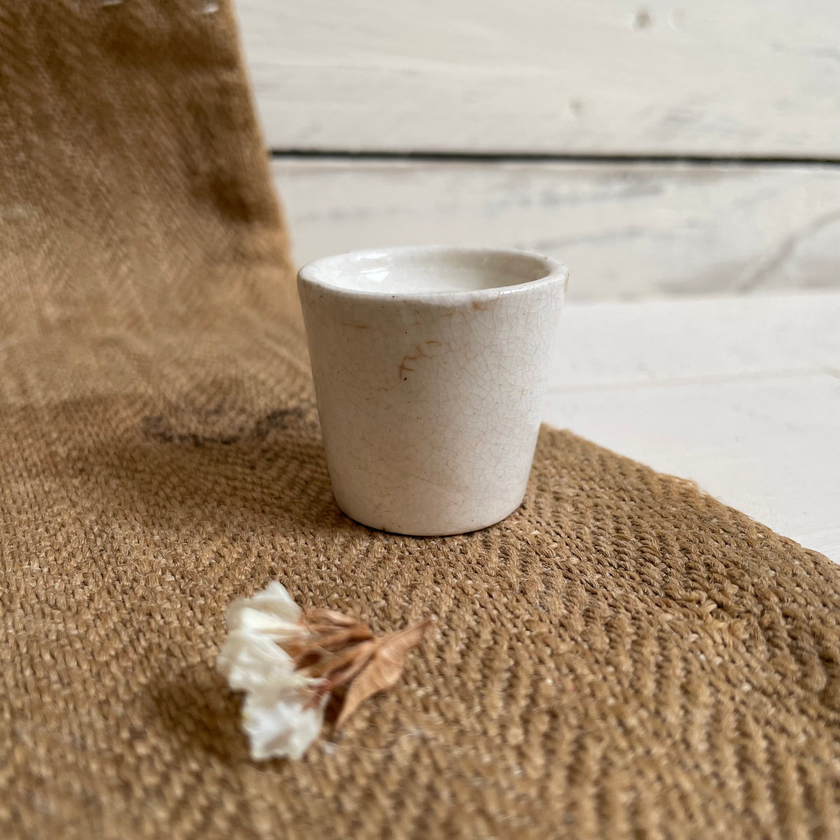 1/4 OZ Victorian Measuring Cup – No.4 Vintage