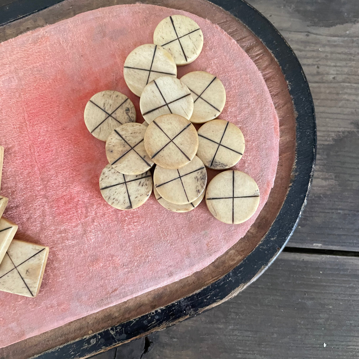 Antique Bone Counters – No.4 Vintage